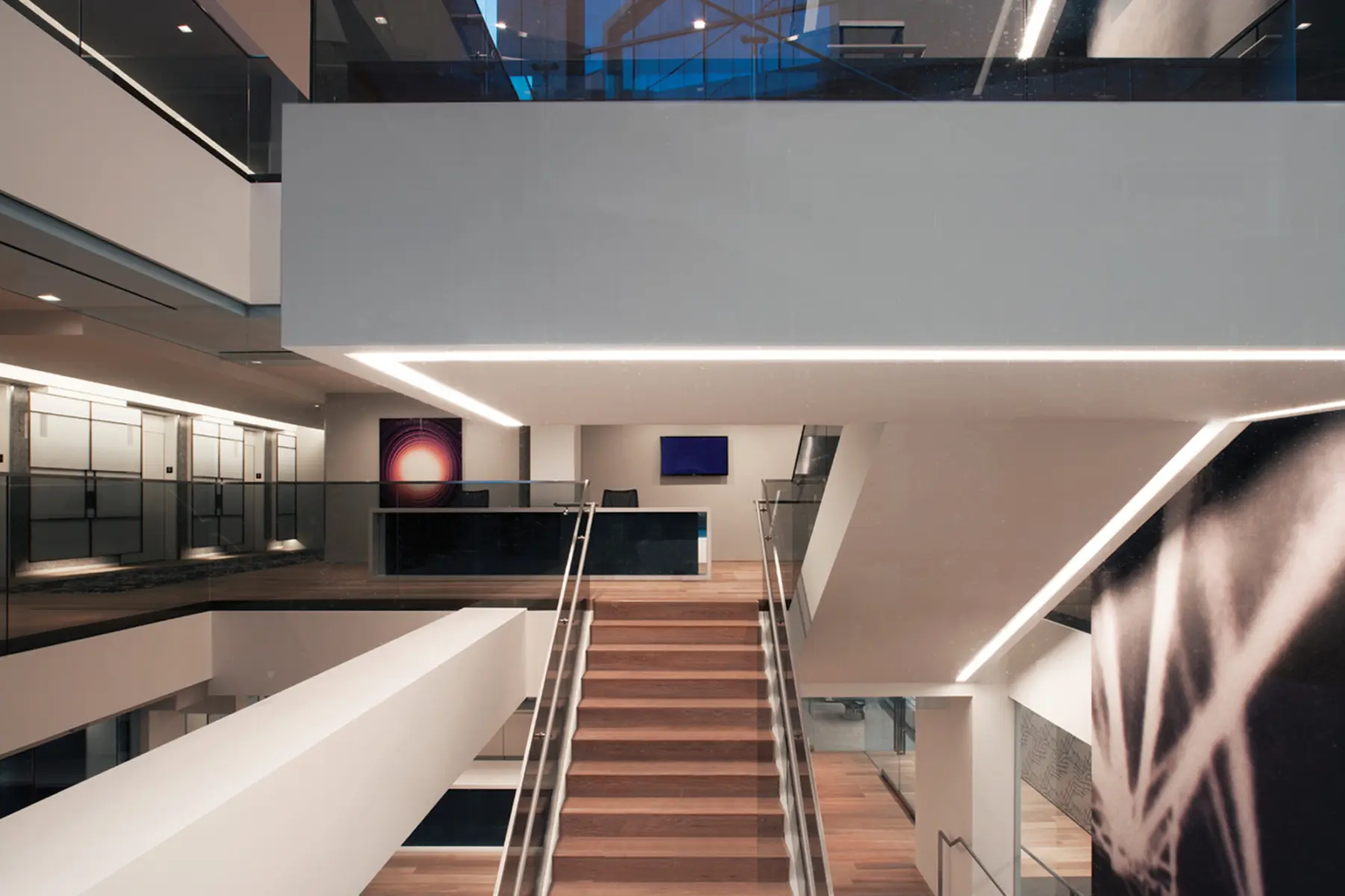 Beam 3 Vertical | Axis Lighting