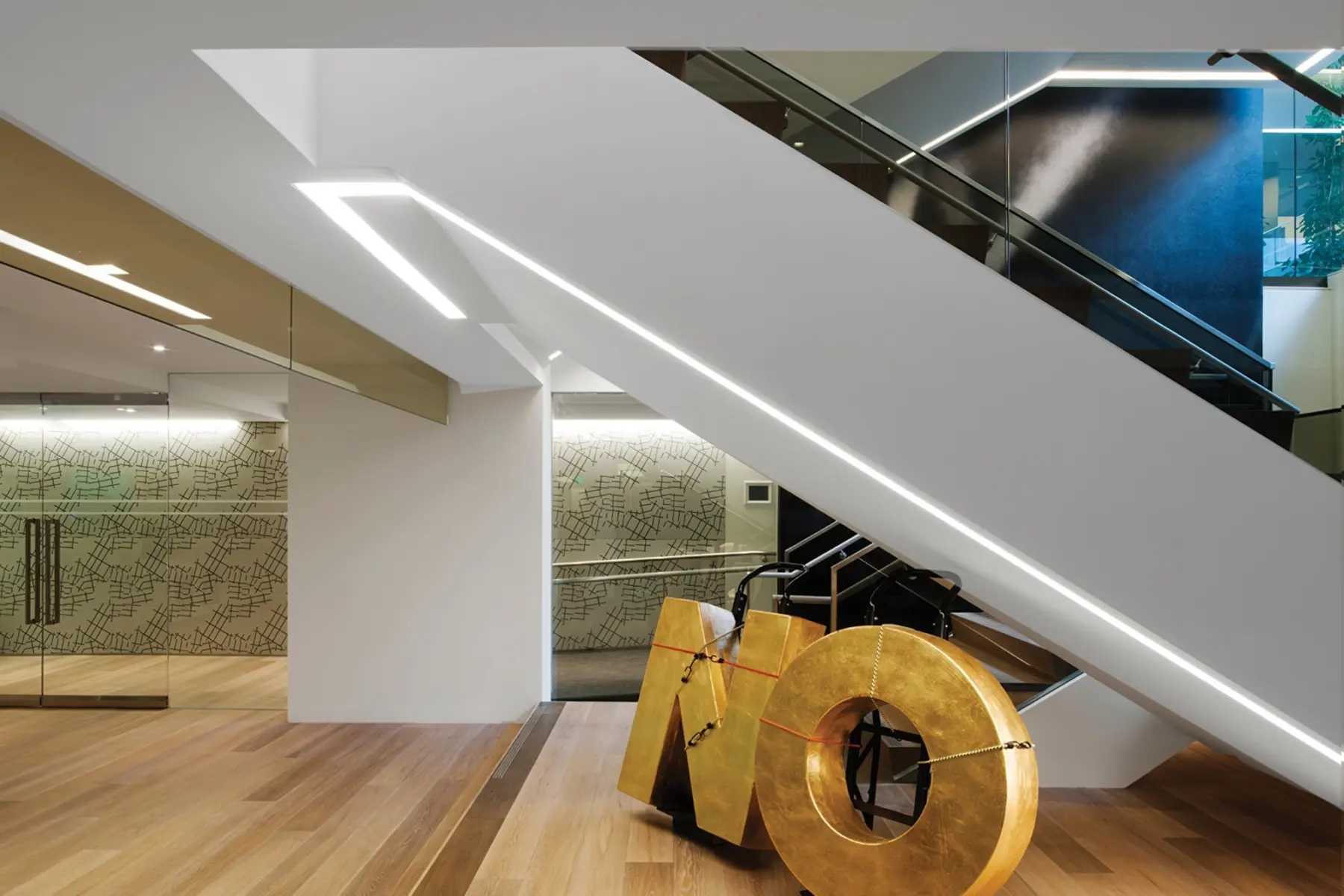 Beam 3 Vertical | Axis Lighting